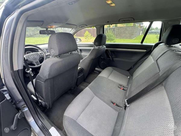 Pelēks Opel Vectra 2005 Kauņa, ar dzinēja tilpumu 1.91 L un nobraukumu 390 tūkst. km par 1000 €, foto 6 vietnē AUTOMOTO.COM.LV