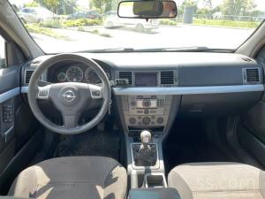 Pelēks Opel Vectra 2005 Bauska, ar dzinēja tilpumu 1.90 L un nobraukumu 403 tūkst. km par 680 €, foto 9 vietnē AUTOMOTO.COM.LV