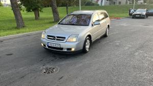 Grey Opel Vectra 2005 in Vilnius, with an engine capacity of 1.90 L and mileage of 320 thousand km for 1150 €, photo 3 on AUTOMOTO.COM.LV
