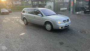 Grey Opel Vectra 2005 in Vilnius, with an engine capacity of 1.90 L and mileage of 320 thousand km for 1150 €, photo 4 on AUTOMOTO.COM.LV