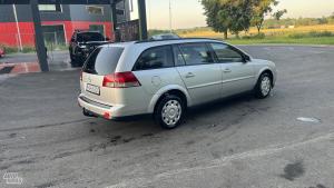 Grey Opel Vectra 2005 in Vilnius, with an engine capacity of 1.90 L and mileage of 320 thousand km for 1150 €, photo 5 on AUTOMOTO.COM.LV