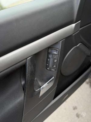 Grey Opel Vectra 2005 in Kaunas, with an engine capacity of 1.91 L and mileage of 334 thousand km for 1190 €, photo 14 on AUTOMOTO.COM.LV