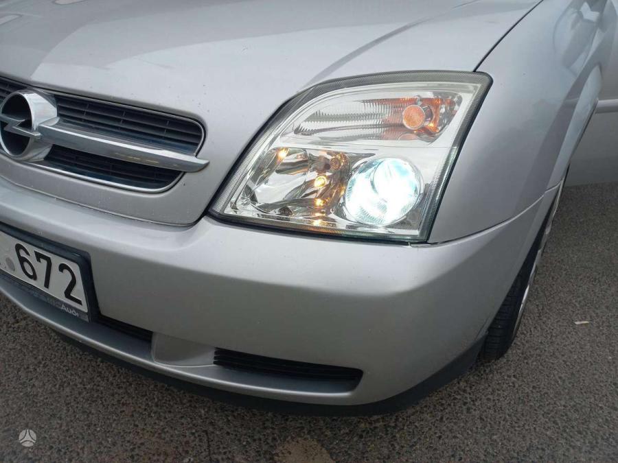 Pelēks Opel Vectra 2005 Kauņa, ar dzinēja tilpumu 1.91 L un nobraukumu 344 tūkst. km par 2100 €, foto 4 vietnē AUTOMOTO.COM.LV