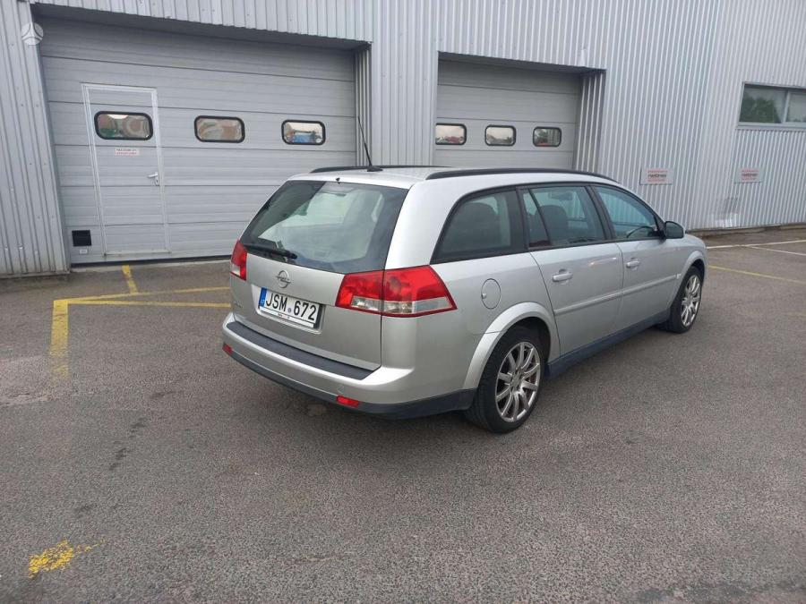 Pelēks Opel Vectra 2005 Kauņa, ar dzinēja tilpumu 1.91 L un nobraukumu 344 tūkst. km par 2100 €, foto 5 vietnē AUTOMOTO.COM.LV