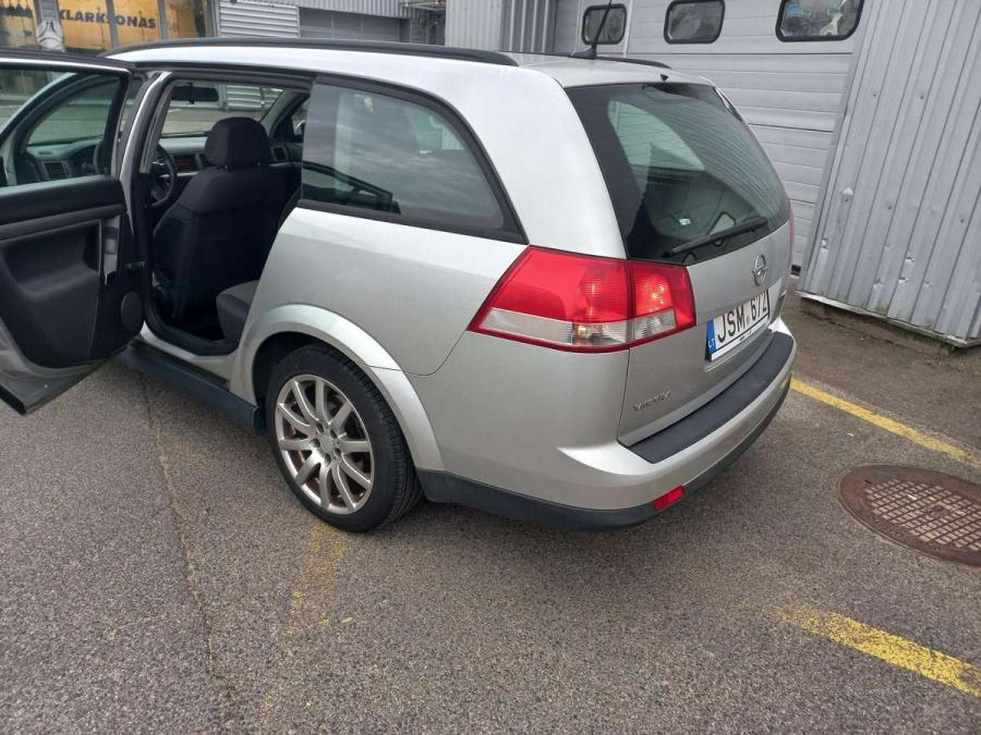 Pelēks Opel Vectra 2005 Kauņa, ar dzinēja tilpumu 1.91 L un nobraukumu 344 tūkst. km par 2100 €, foto 6 vietnē AUTOMOTO.COM.LV