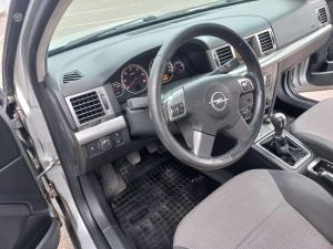 Pelēks Opel Vectra 2005 Kauņa, ar dzinēja tilpumu 1.91 L un nobraukumu 344 tūkst. km par 2100 €, foto 10 vietnē AUTOMOTO.COM.LV