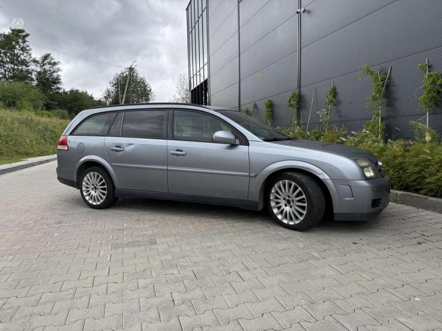 Pelēks Opel Vectra 2005 Viļņa, ar dzinēja tilpumu 1.91 L un nobraukumu 396 tūkst. km par 1250 €, foto 8 vietnē AUTOMOTO.COM.LV