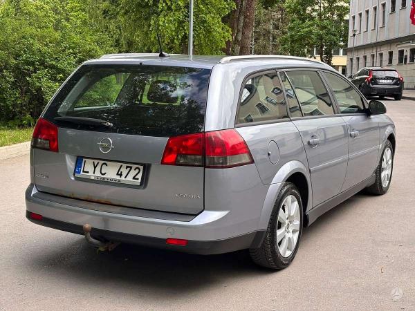 Pelēks Opel Vectra 2005 Raseiniai, ar dzinēja tilpumu 1.91 L un nobraukumu 386 tūkst. km par 950 €, foto 4 vietnē AUTOMOTO.COM.LV