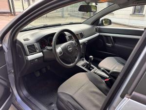 Pelēks Opel Vectra 2005 Raseiniai, ar dzinēja tilpumu 1.91 L un nobraukumu 386 tūkst. km par 950 €, foto 10 vietnē AUTOMOTO.COM.LV