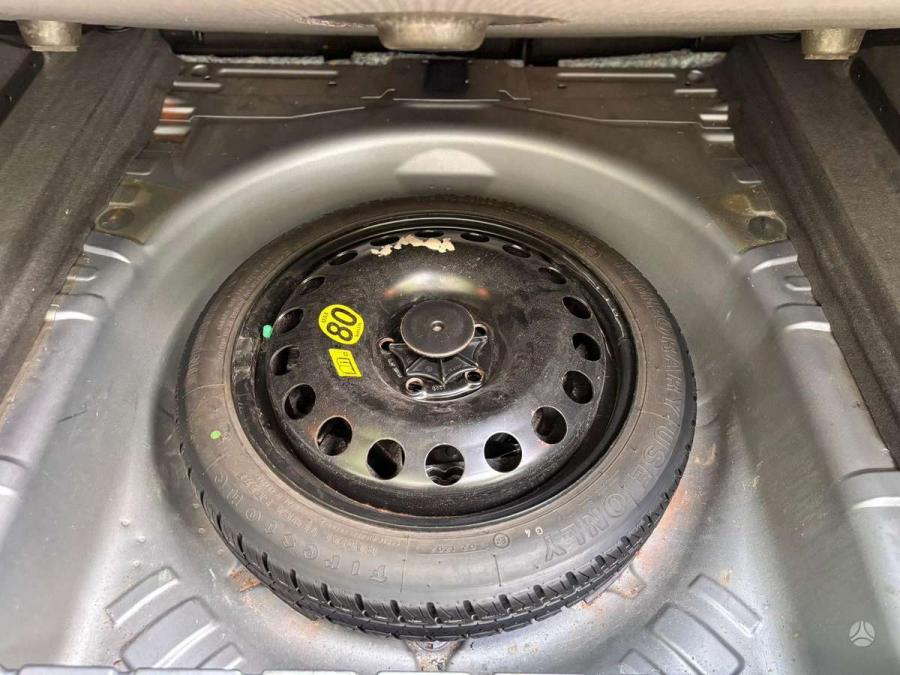 Pelēks Opel Vectra 2005 Raseiniai, ar dzinēja tilpumu 1.91 L un nobraukumu 386 tūkst. km par 950 €, foto 19 vietnē AUTOMOTO.COM.LV