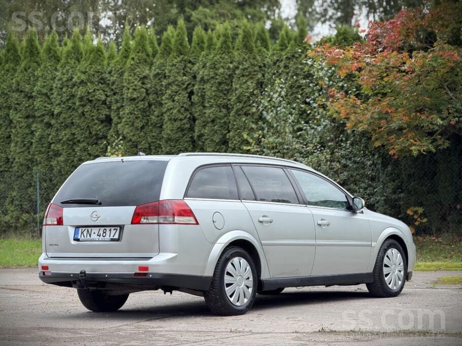 Pelēks Opel Vectra 2005 Jelgava, ar dzinēja tilpumu 1.90 L un nobraukumu 366 tūkst. km par 1650 €, foto 5 vietnē AUTOMOTO.COM.LV