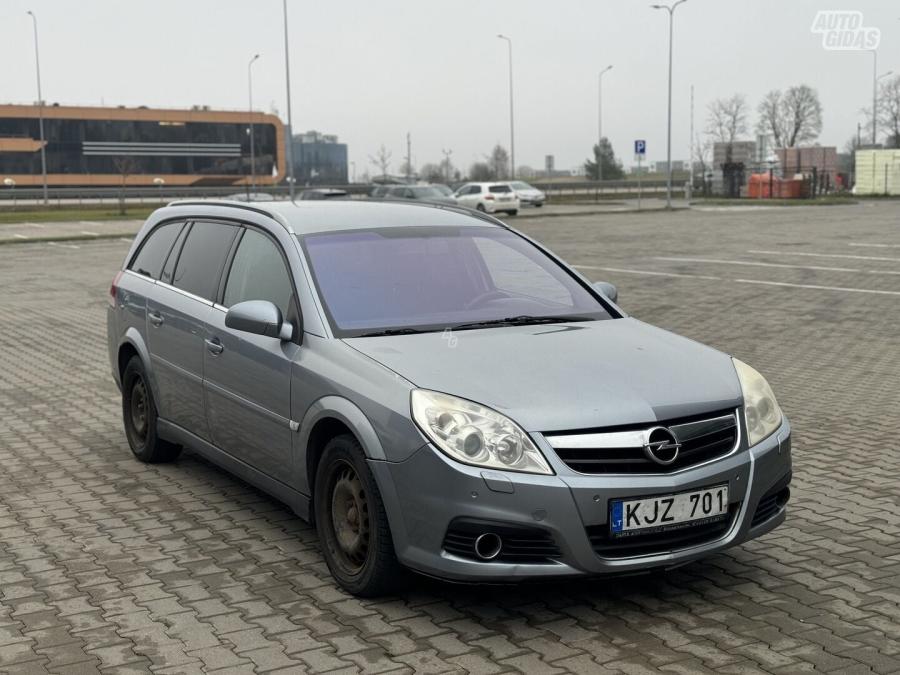 Pelēks Opel Vectra 2006 Viļņa, ar dzinēja tilpumu 1.90 L un nobraukumu 390 tūkst. km par 999 €, foto 2 vietnē AUTOMOTO.COM.LV