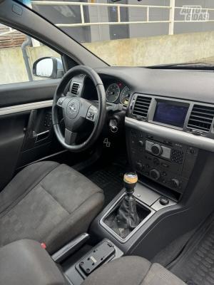Pelēks Opel Vectra 2006 Viļņa, ar dzinēja tilpumu 1.90 L un nobraukumu 390 tūkst. km par 999 €, foto 8 vietnē AUTOMOTO.COM.LV