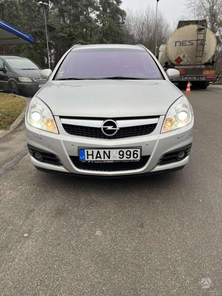 Pelēks Opel Vectra 2006 Viļņa, ar dzinēja tilpumu 1.90 L un nobraukumu 321 tūkst. km par 1650 €, foto 2 vietnē AUTOMOTO.COM.LV