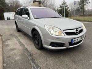 Pelēks Opel Vectra 2006 Viļņa, ar dzinēja tilpumu 1.90 L un nobraukumu 321 tūkst. km par 1650 €, foto 3 vietnē AUTOMOTO.COM.LV