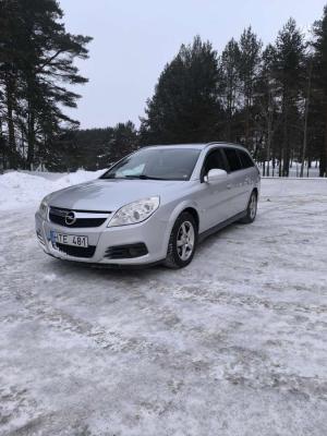 Grey Opel Vectra 2006 in Mazeikiai, with an engine capacity of 1.91 L and mileage of 307 thousand km for 1600 €, photo  on AUTOMOTO.COM.LV