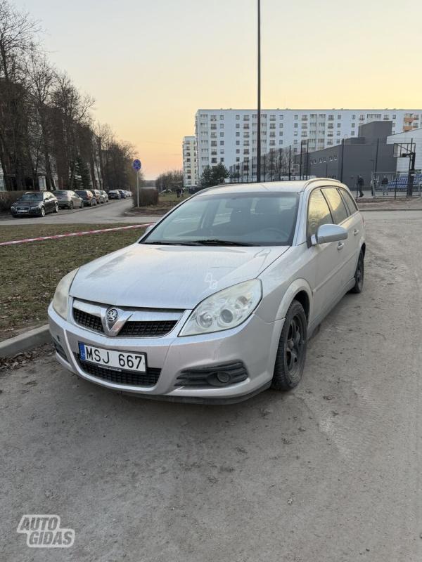 Grey Opel Vectra 2006 in Kaunas, with an engine capacity of 1.90 L and mileage of 307 thousand km for 650 €, photo 1 on AUTOMOTO.COM.LV