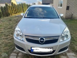 Grey Opel Vectra 2006 in Marijampole, with an engine capacity of 1.90 L and mileage of 336 thousand km for 1350 €, photo 7 on AUTOMOTO.COM.LV