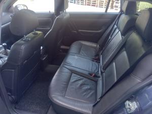 Grey Opel Vectra 2006 in Siauliai, with an engine capacity of 1.90 L and mileage of 300 thousand km for 990 €, photo 14 on AUTOMOTO.COM.LV