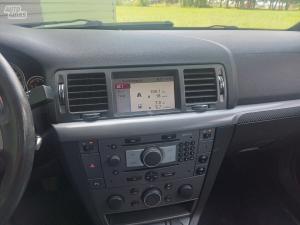 Grey Opel Vectra 2006 in Siauliai, with an engine capacity of 1.90 L and mileage of 300 thousand km for 990 €, photo 16 on AUTOMOTO.COM.LV