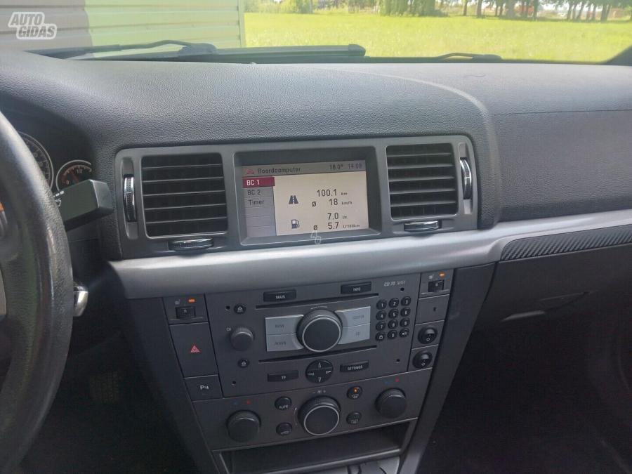 Grey Opel Vectra 2006 in Siauliai, with an engine capacity of 1.90 L and mileage of 300 thousand km for 990 €, photo 16 on AUTOMOTO.COM.LV