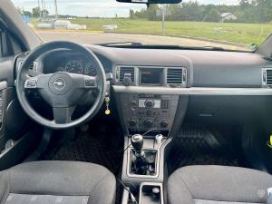Pelēks Opel Vectra 2006 Viļņa, ar dzinēja tilpumu 1.91 L un nobraukumu 410 tūkst. km par 1250 €, foto 8 vietnē AUTOMOTO.COM.LV