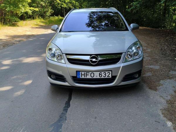 Grey Opel Vectra 2006 in Vilnius, with an engine capacity of 1.91 L and mileage of 264 thousand km for 1500 €, photo 1 on AUTOMOTO.COM.LV