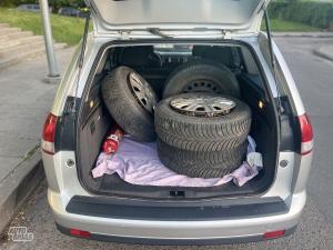 Grey Opel Vectra 2006 in Vilnius, with an engine capacity of 1.90 L and mileage of 410 thousand km for 1150 €, photo 10 on AUTOMOTO.COM.LV