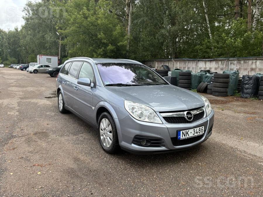 Grey Opel Vectra 2006 in Riga, with an engine capacity of 1.90 L and mileage of 0 thousand km for 2650 €, photo 1 on AUTOMOTO.COM.LV