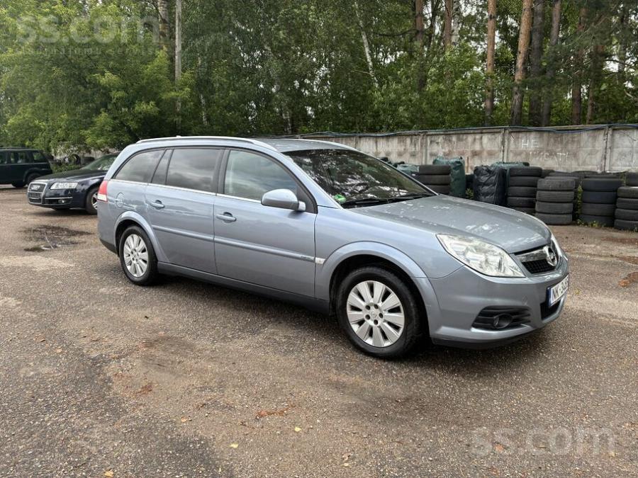 Grey Opel Vectra 2006 in Riga, with an engine capacity of 1.90 L and mileage of 0 thousand km for 2650 €, photo 3 on AUTOMOTO.COM.LV