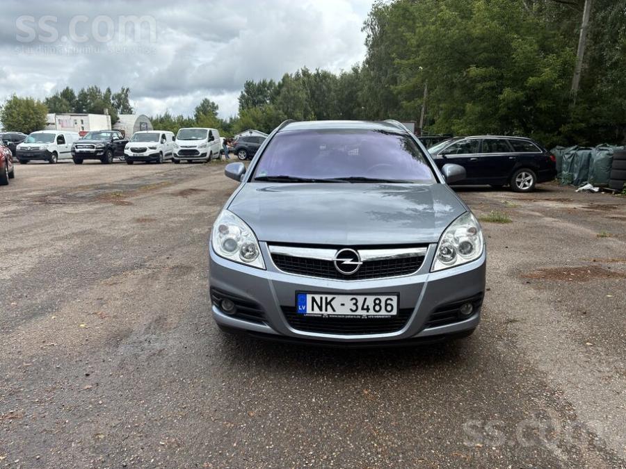 Grey Opel Vectra 2006 in Riga, with an engine capacity of 1.90 L and mileage of 0 thousand km for 2650 €, photo 6 on AUTOMOTO.COM.LV