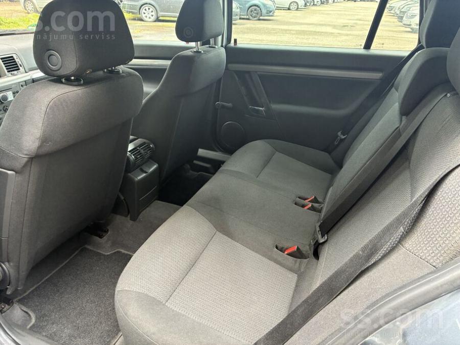 Grey Opel Vectra 2006 in Riga, with an engine capacity of 1.90 L and mileage of 0 thousand km for 2650 €, photo 17 on AUTOMOTO.COM.LV