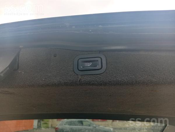 Grey Opel Vectra 2006 in Balvi, with an engine capacity of 1.90 L and mileage of 415 thousand km for 1700 €, photo 5 on AUTOMOTO.COM.LV