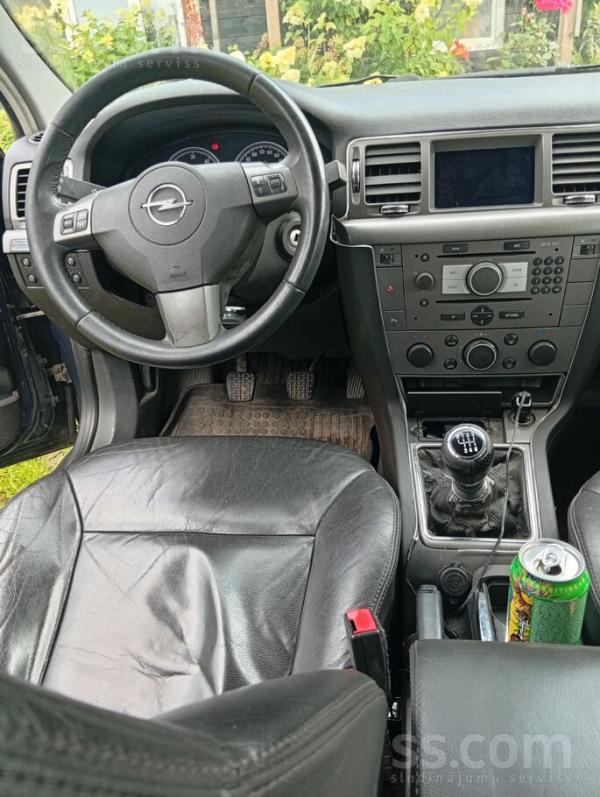 Pelēks Opel Vectra 2006 Balvi, ar dzinēja tilpumu 1.90 L un nobraukumu 415 tūkst. km par 1500 €, foto 2 vietnē AUTOMOTO.COM.LV