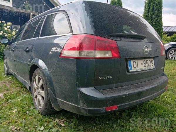 Pelēks Opel Vectra 2006 Balvi, ar dzinēja tilpumu 1.90 L un nobraukumu 415 tūkst. km par 1500 €, foto 10 vietnē AUTOMOTO.COM.LV