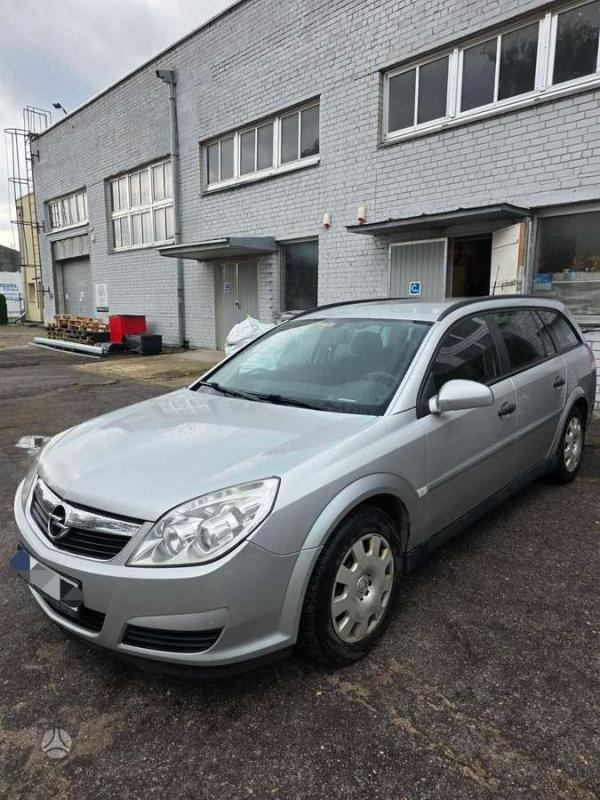 Серый Опель Вектра 2006 в Вильнюс, объемом двигателя 1.91 л и пробегом 265 тыс. км за 1200 €, фото 2 на AUTOMOTO.COM.LV