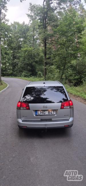 Grey Opel Vectra 2006 in Alytus, with an engine capacity of 1.90 L and mileage of 310 thousand km for 1150 €, photo 5 on AUTOMOTO.COM.LV