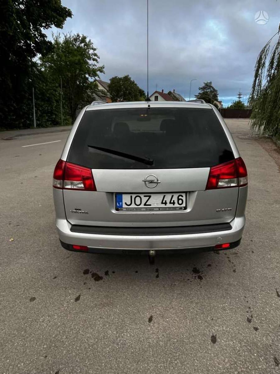 Grey Opel Vectra 2006 in Jurbarkas, with an engine capacity of 1.91 L and mileage of 332 thousand km for 1350 €, photo 7 on AUTOMOTO.COM.LV