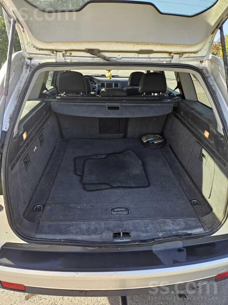 Grey Opel Vectra 2006 in Riga, with an engine capacity of 1.90 L and mileage of 370 thousand km for 1350 €, photo 10 on AUTOMOTO.COM.LV