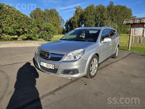 Opel Vectra 2006 Rīga vietnē Pelēks Opel Vectra 2006 Rīga, ar dzinēja tilpumu 1.90 L un nobraukumu 370 tūkst. km par 1050 €, foto 1 vietnē AUTOMOTO.COM.LV