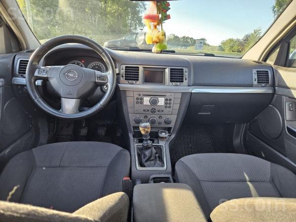 Opel Vectra 2006 Rīga vietnē Pelēks Opel Vectra 2006 Rīga, ar dzinēja tilpumu 1.90 L un nobraukumu 370 tūkst. km par 1050 €, foto 8 vietnē AUTOMOTO.COM.LV