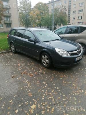 Grey Opel Vectra 2006 in Preili, with an engine capacity of 1.90 L and mileage of 386 thousand km for 1350 €, photo 4 on AUTOMOTO.COM.LV
