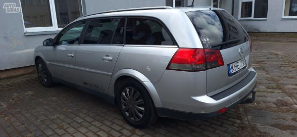 Grey Opel Vectra 2007 in Silute, with an engine capacity of 1.90 L and mileage of 390 thousand km for 1250 €, photo 3 on AUTOMOTO.COM.LV