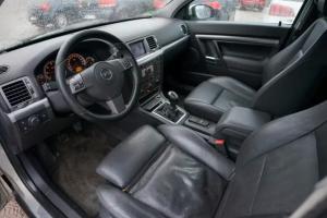 Pelēks Opel Vectra 2007 Liepāja, ar dzinēja tilpumu 1.90 L un nobraukumu 274 tūkst. km par 2800 €, foto 10 vietnē AUTOMOTO.COM.LV