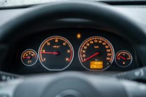 Pelēks Opel Vectra 2007 Liepāja, ar dzinēja tilpumu 1.90 L un nobraukumu 274 tūkst. km par 2800 €, foto 15 vietnē AUTOMOTO.COM.LV