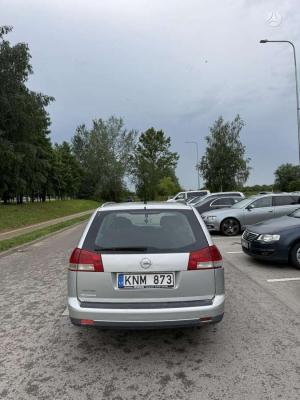 Grey Opel Vectra 2007 in Marijampole, with an engine capacity of 1.91 L and mileage of 300 thousand km for 900 €, photo 4 on AUTOMOTO.COM.LV