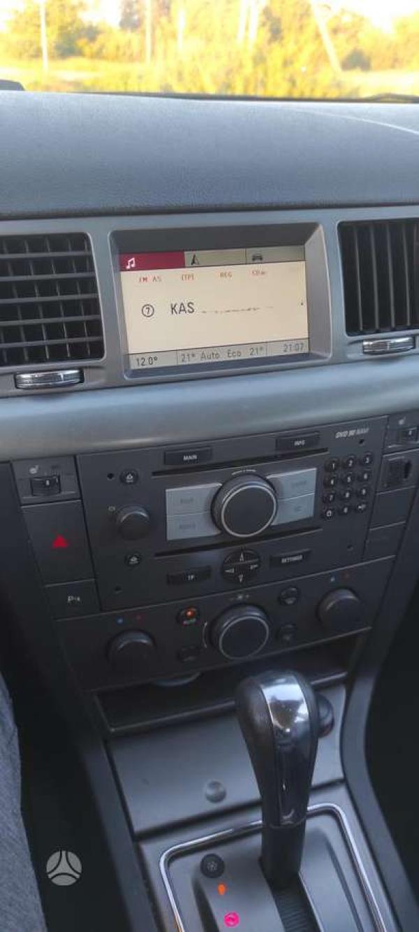 Pelēks Opel Vectra 2007 Marijampole, ar dzinēja tilpumu 1.91 L un nobraukumu 401 tūkst. km par 1250 €, foto 6 vietnē AUTOMOTO.COM.LV