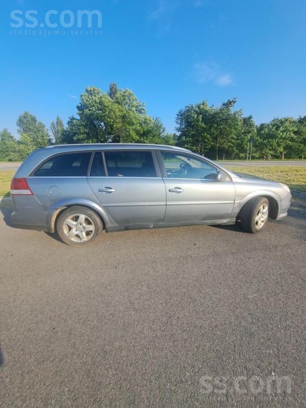 Pelēks Opel Vectra 2007 Kuldīga, ar dzinēja tilpumu 1.90 L un nobraukumu 0 tūkst. km par 1600 €, foto 3 vietnē AUTOMOTO.COM.LV