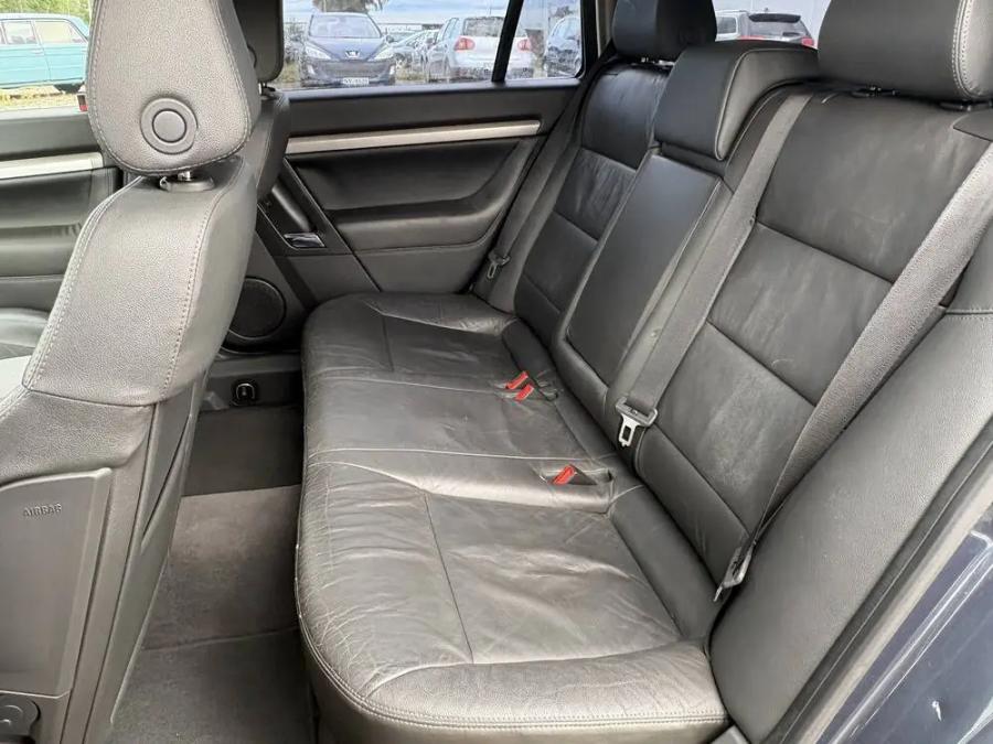 Grey Opel Vectra 2007 in Daugavpils, with an engine capacity of 1.90 L and mileage of 266 thousand km for 2850 €, photo 20 on AUTOMOTO.COM.LV