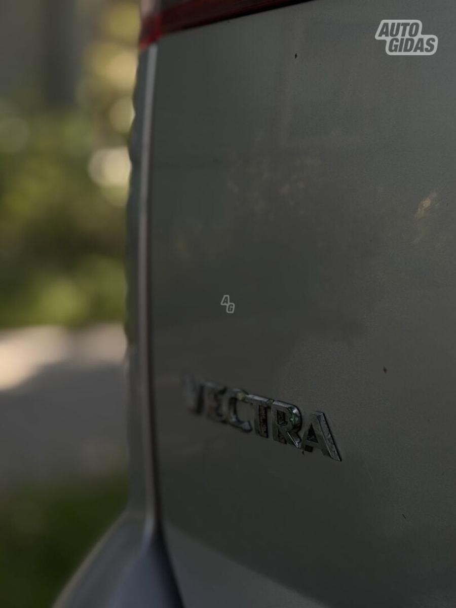 Pelēks Opel Vectra 2007 Viļņa, ar dzinēja tilpumu 1.90 L un nobraukumu 317 tūkst. km par 1850 €, foto 12 vietnē AUTOMOTO.COM.LV